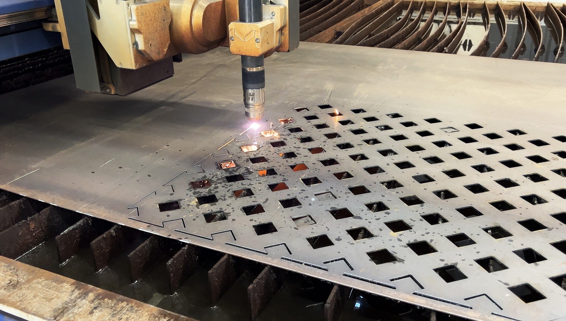 SI Plate Cutting and Supply